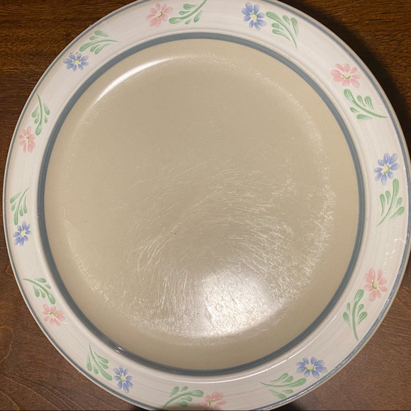 Wildflowers | Dining | Vtg Tienshan Stoneware Wild Flowers Dishware Set ...